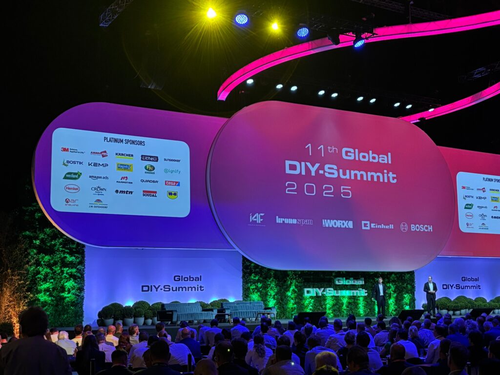 Ambro-Sol at the Global DIY-Summit 2025 in Lisbon